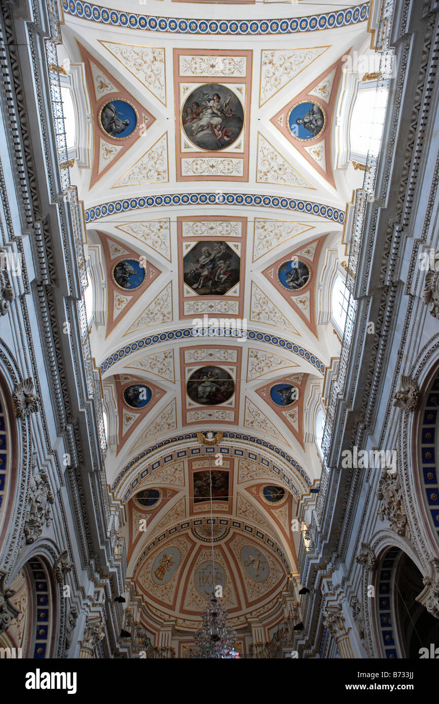 Interior church hi-res stock photography and images - Alamy