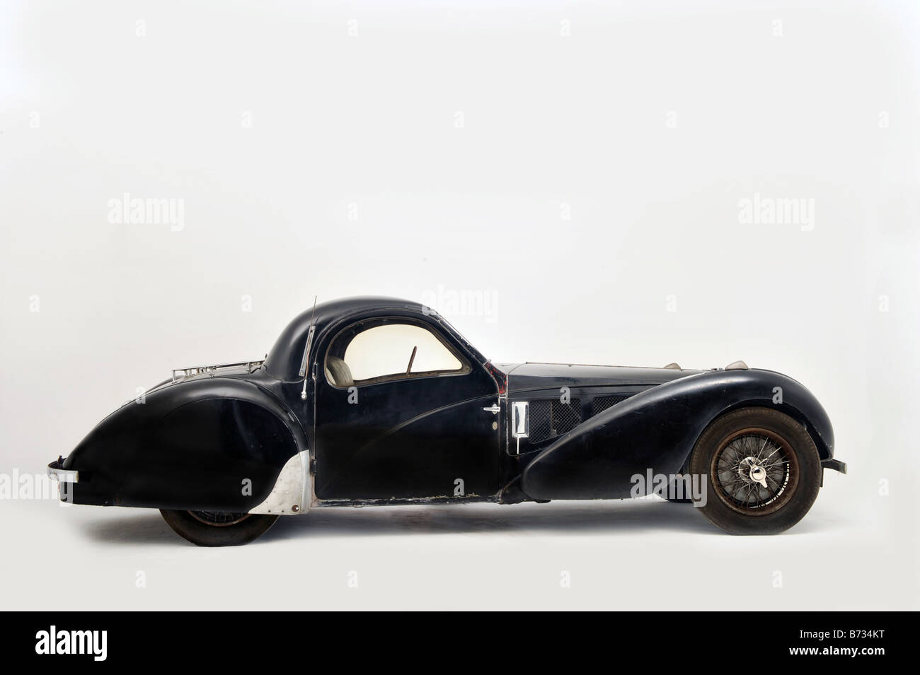 1937 Bugatti type 57s, Atalante, ex earl howe, dr Harold Carr, side ...