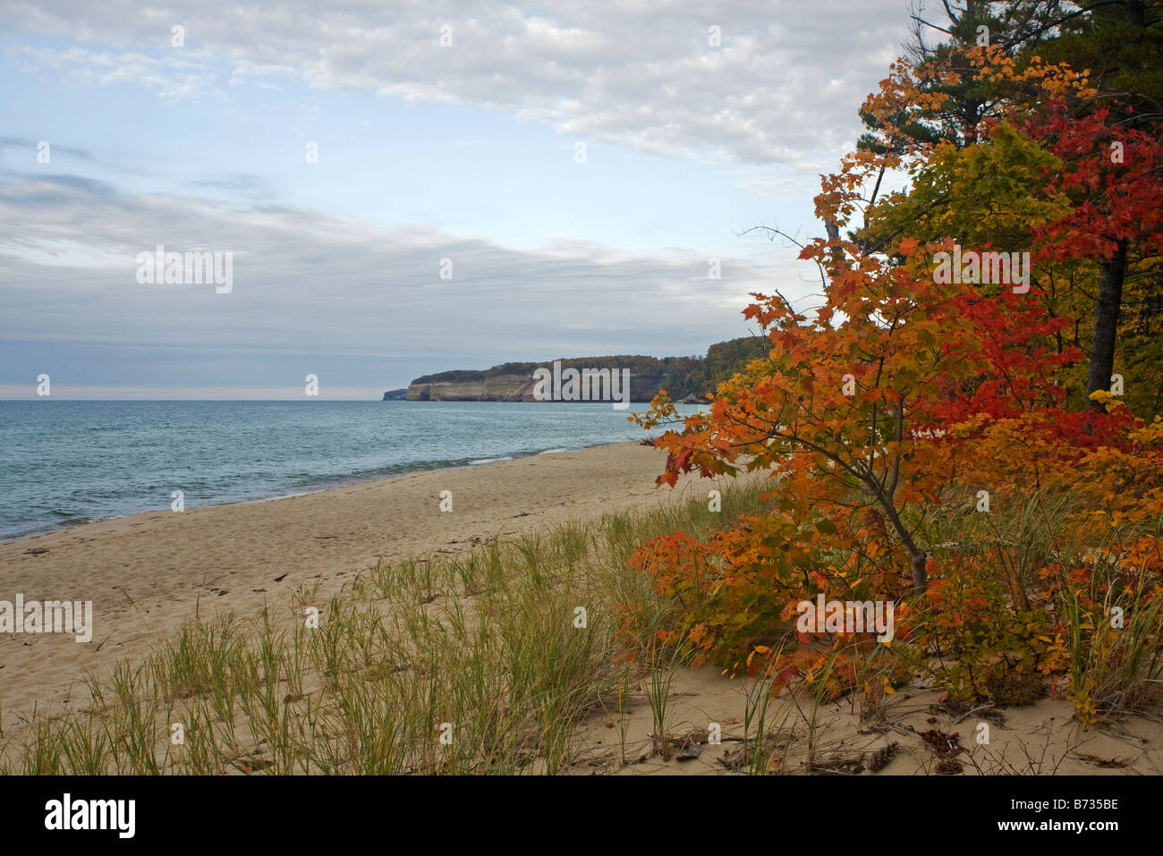 MICHIGAN - Miners Beach and Lake Superior in Pictured Rocks National ...