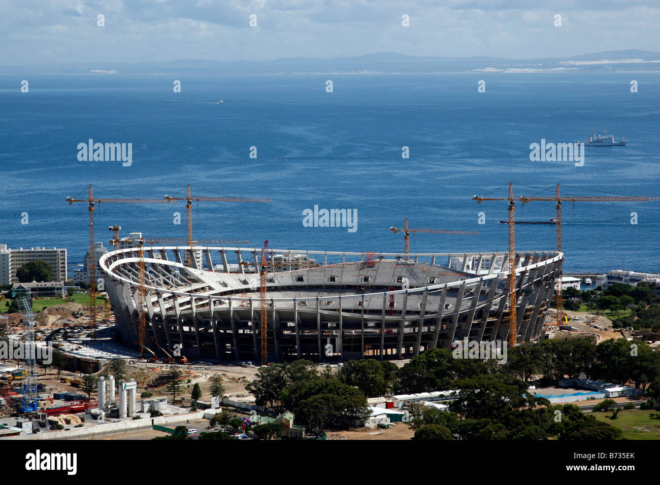 Football stadium being built hi-res stock photography and images - Alamy
