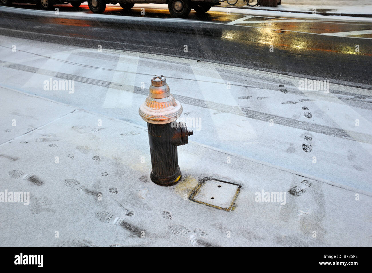 Nyc fire hydrant hi-res stock photography and images - Alamy
