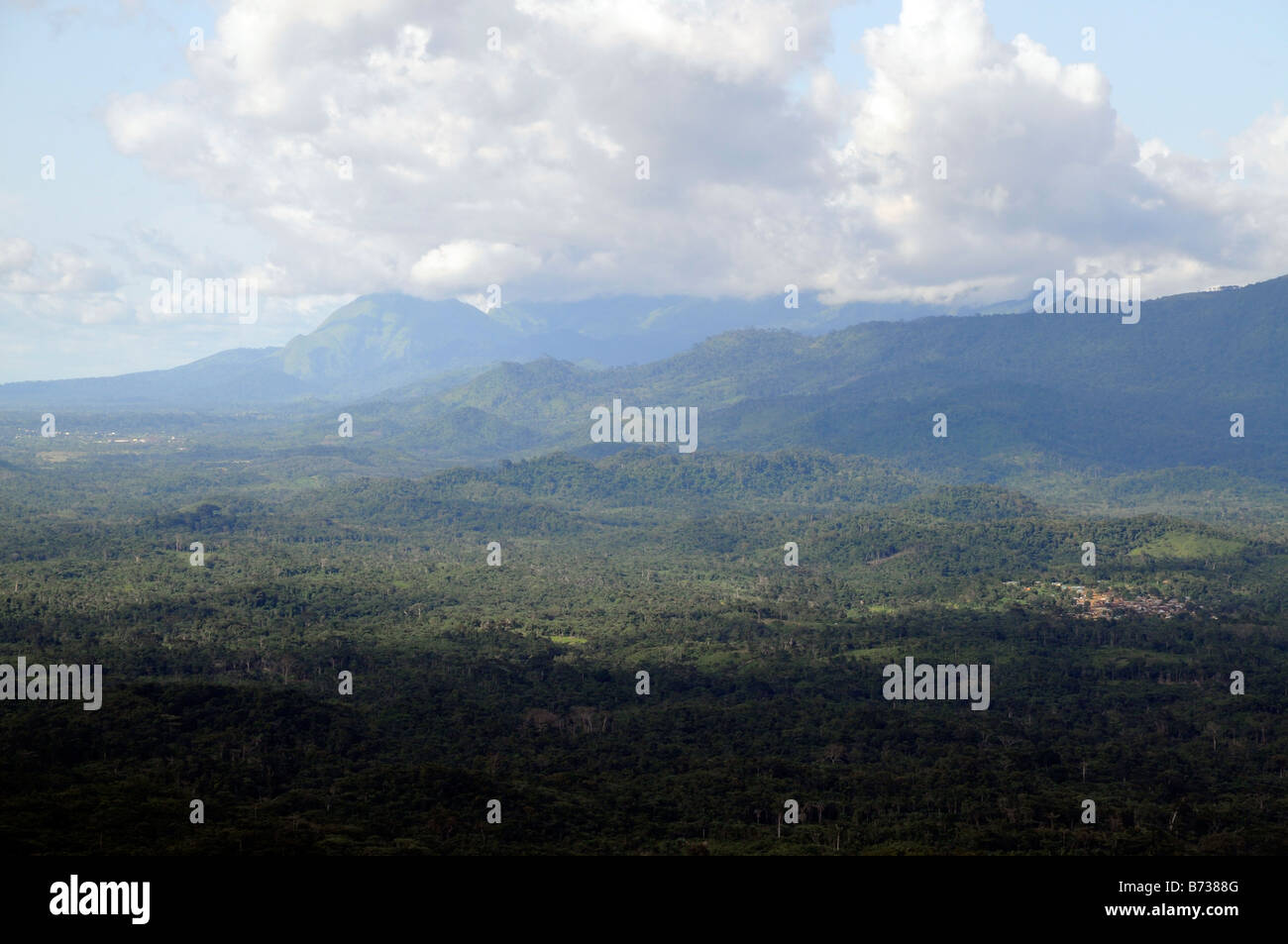 Nimba iron ore hi-res stock photography and images - Alamy
