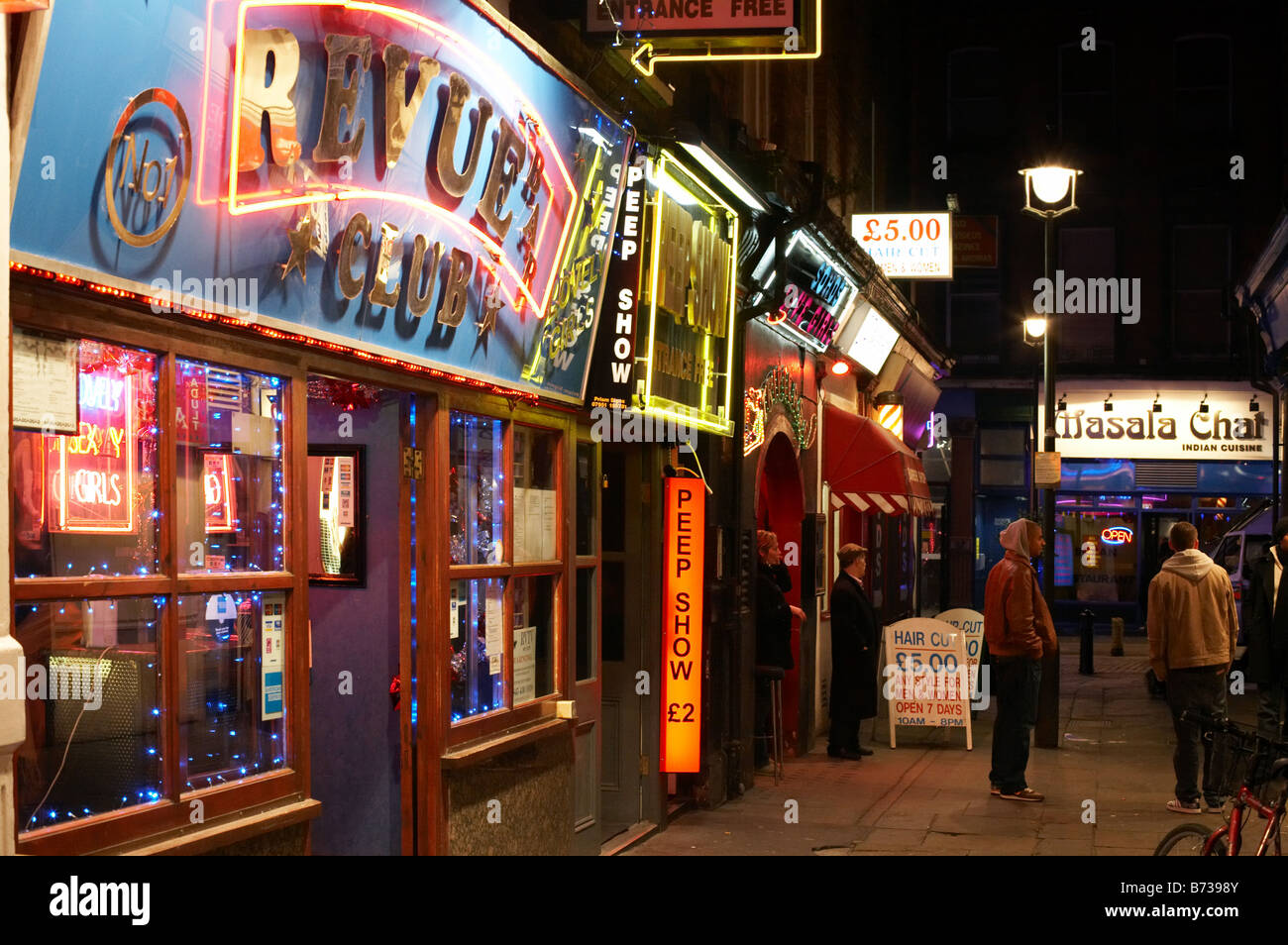 Soho alleyway london england uk High Resolution Stock Photography and ...
