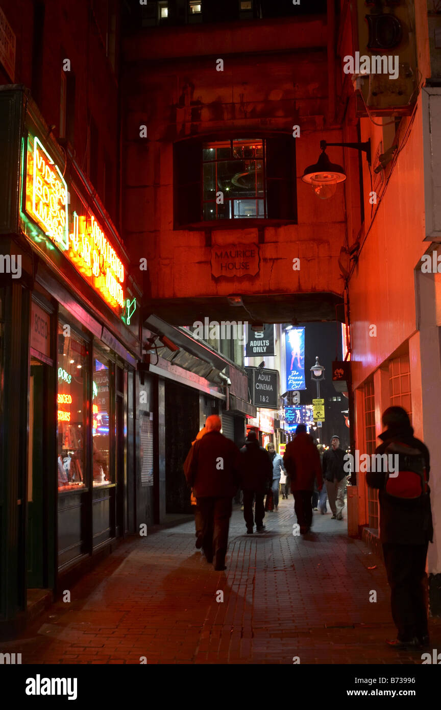 Soho alleyway london england uk High Resolution Stock Photography and ...