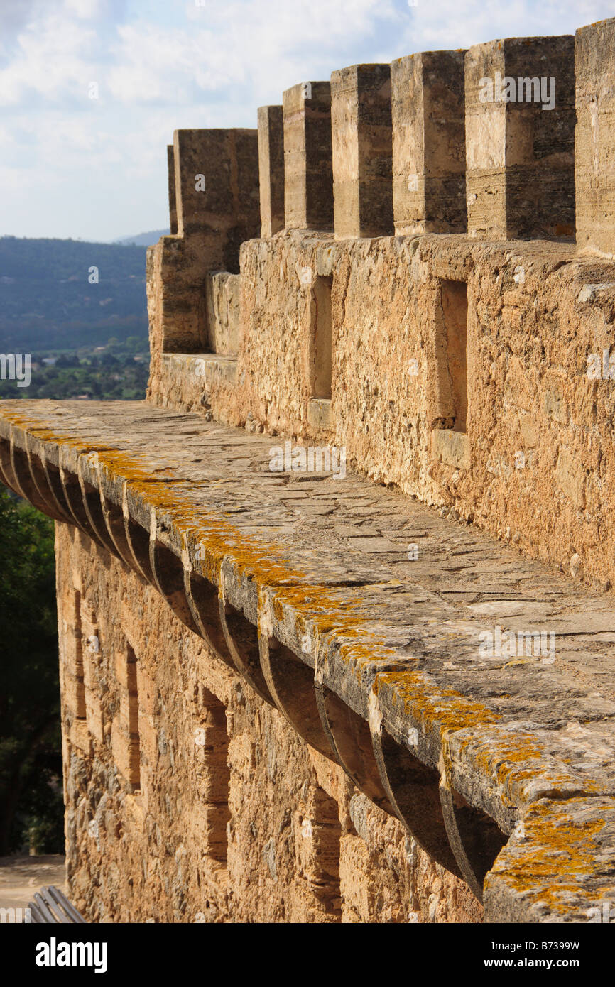 Crenellated ramparts hi-res stock photography and images - Alamy