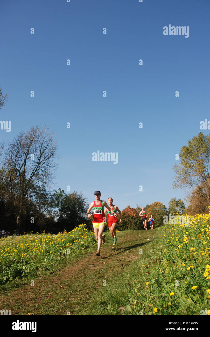 Cross country running uk hi-res stock photography and images - Alamy