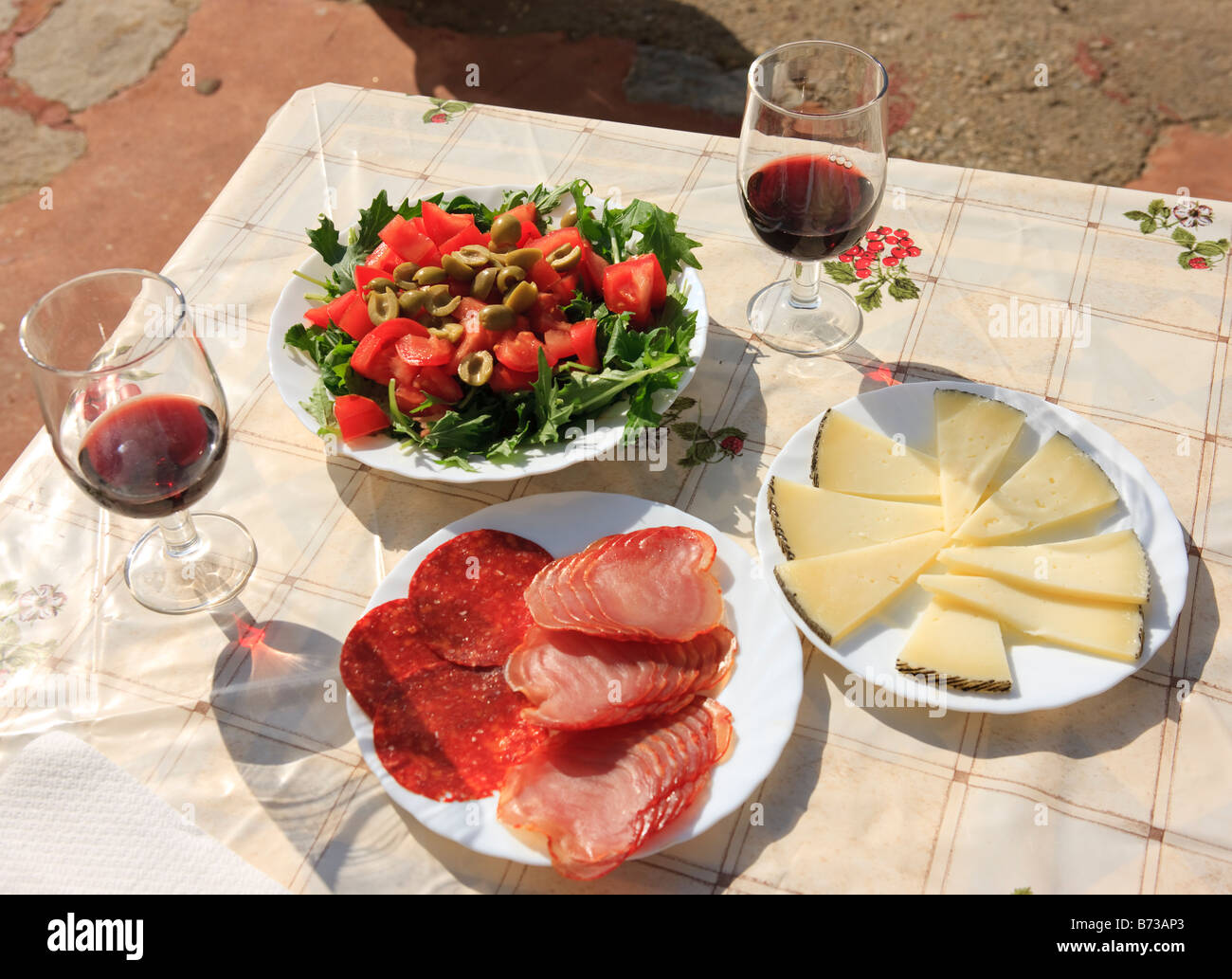 Tapas cheese hi-res stock photography and images - Alamy