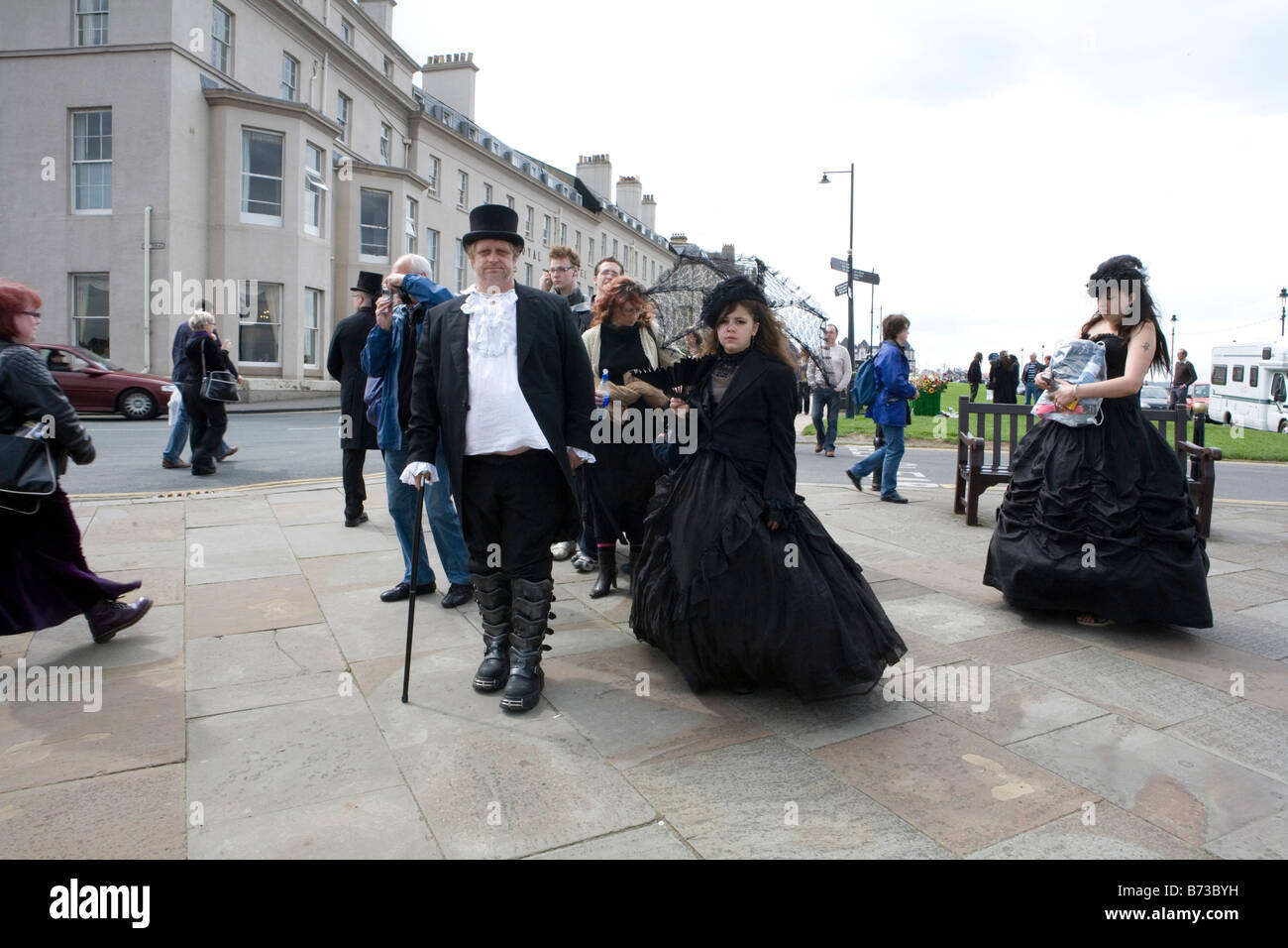 Girl goths hi-res stock photography and images - Alamy