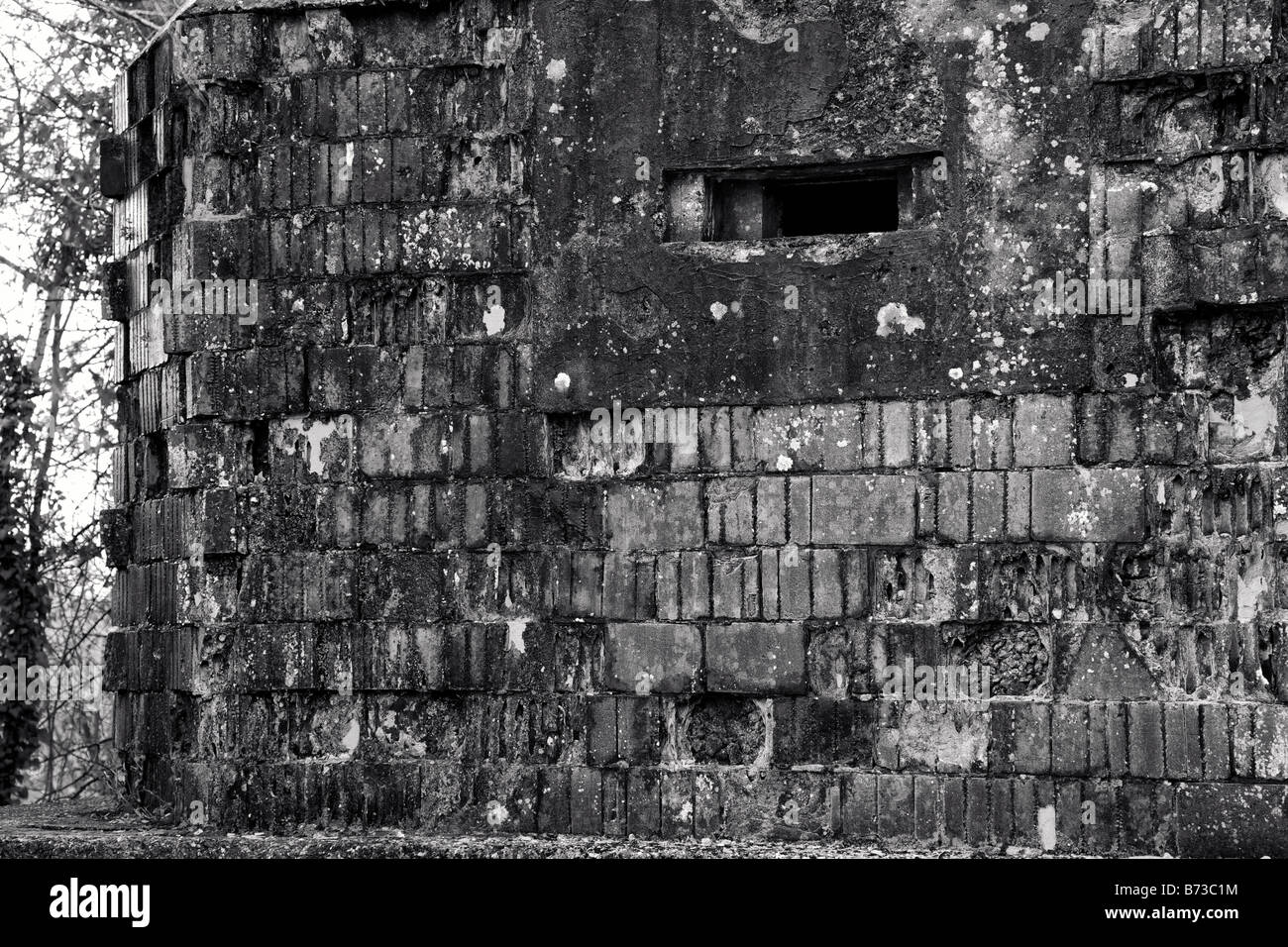 Gun embrasure hi-res stock photography and images - Alamy