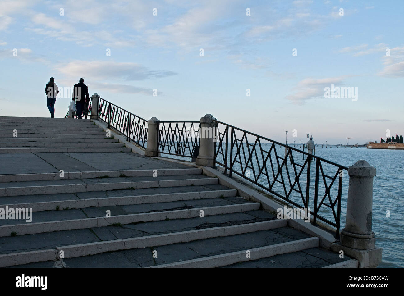 Venice walking hi-res stock photography and images - Alamy