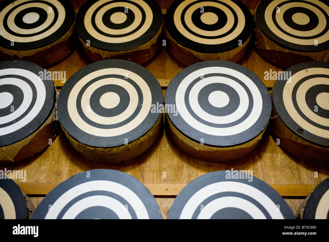 Kyudo hi-res stock photography and images - Alamy