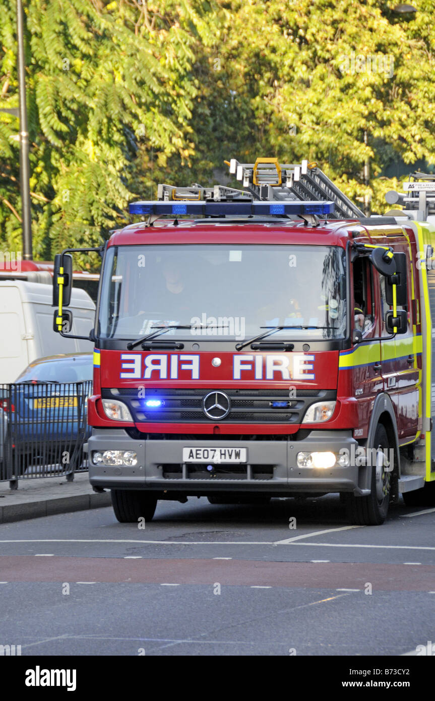 Fire engine emergency blue lights uk hi-res stock photography and ...