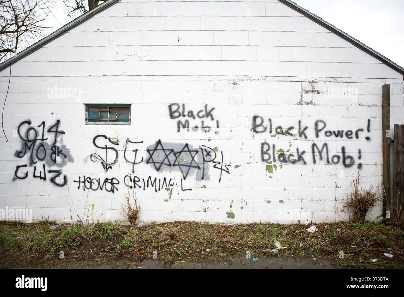 Mob graffiti hi-res stock photography and images - Alamy