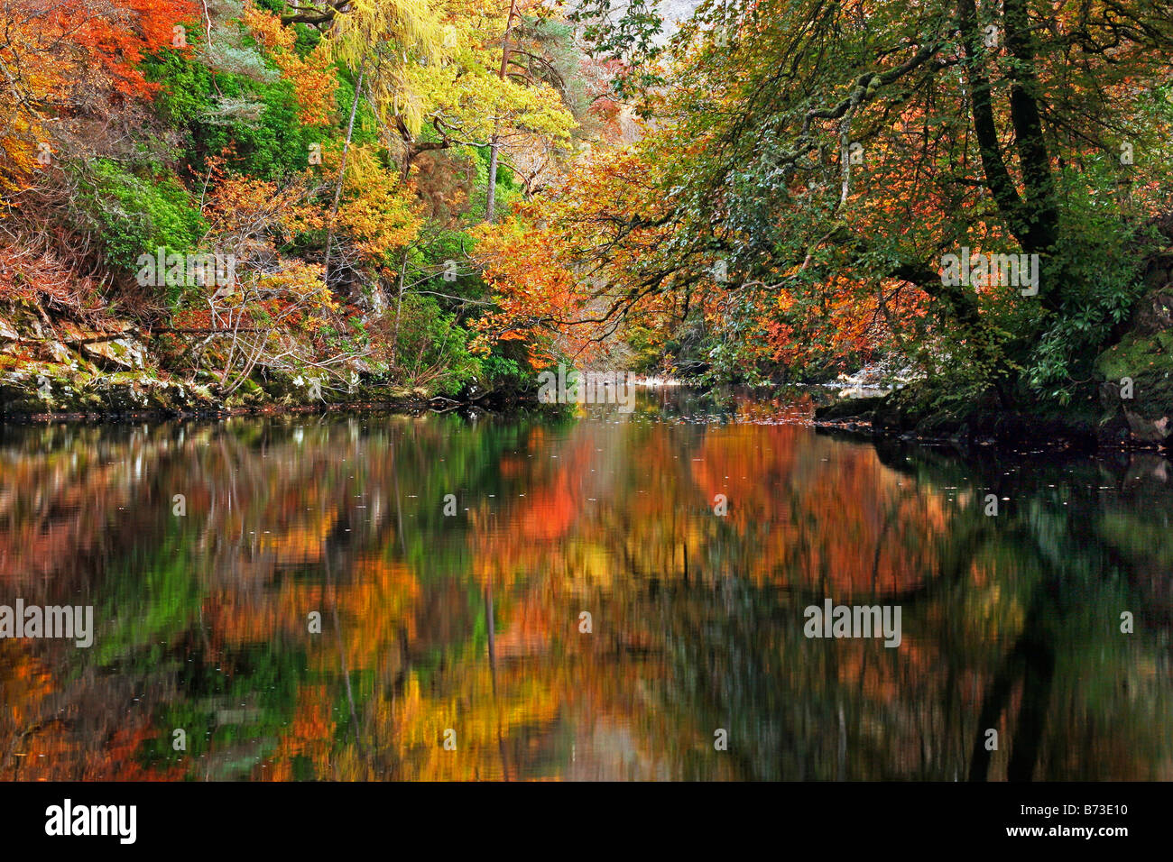 River garry invergarry hi-res stock photography and images - Alamy