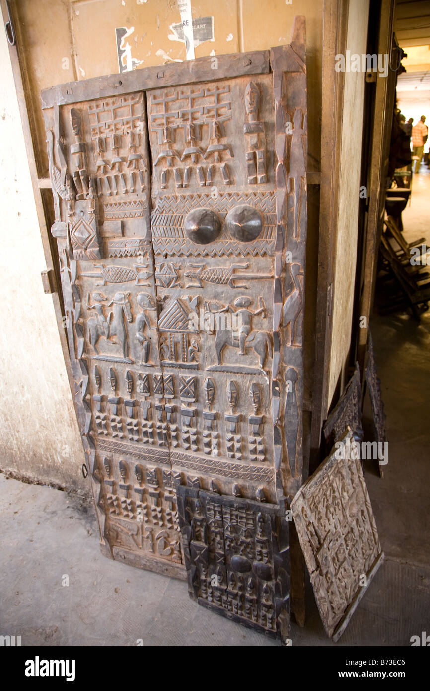 Dogon and door hi-res stock photography and images - Alamy