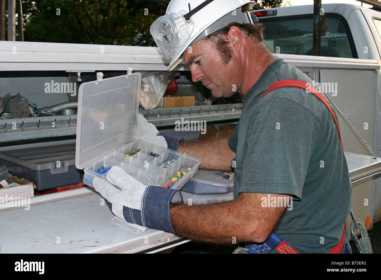 Handy man service truck hi-res stock photography and images - Alamy
