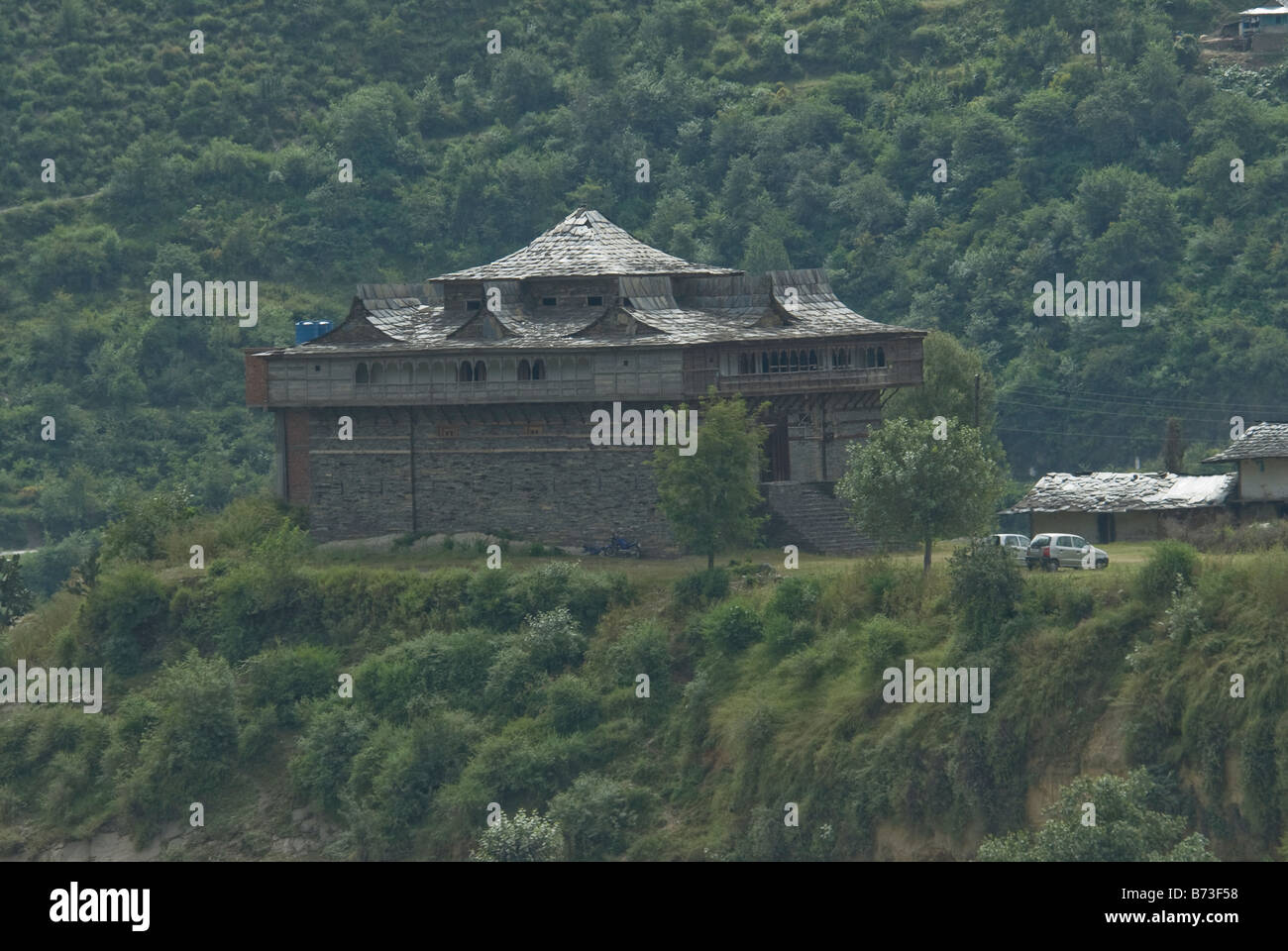 THE THEOG PALACE AT SAINJ IN SHIMLA, HIMACHAL PRADESH Stock Photo - Alamy