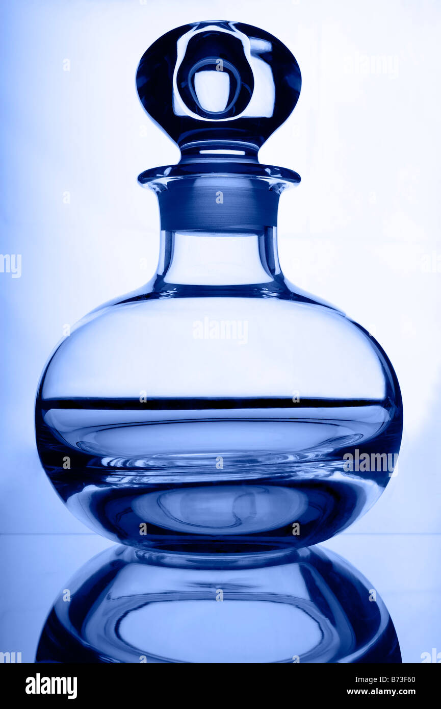 Decanter hi-res stock photography and images - Alamy