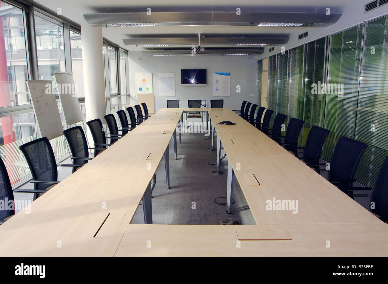 Large rectangular room hi-res stock photography and images - Alamy