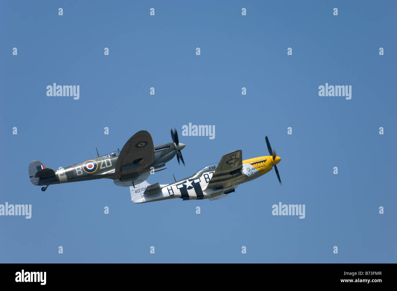 British spitfire american p51 mustang hi-res stock photography and ...