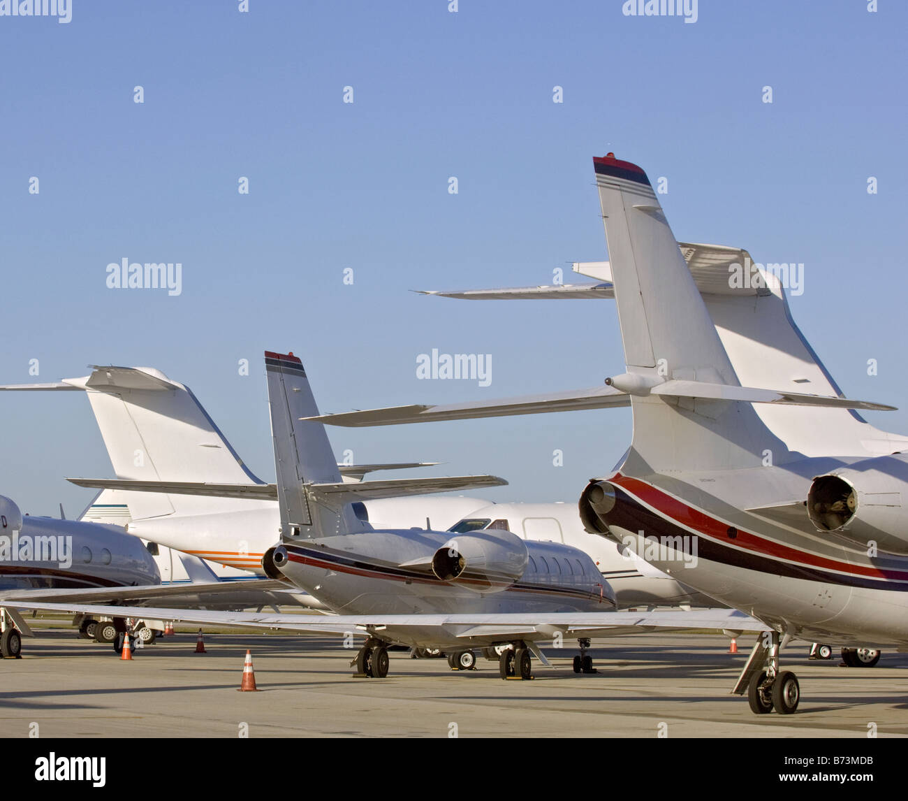 Private jets on tarmac hi-res stock photography and images - Alamy