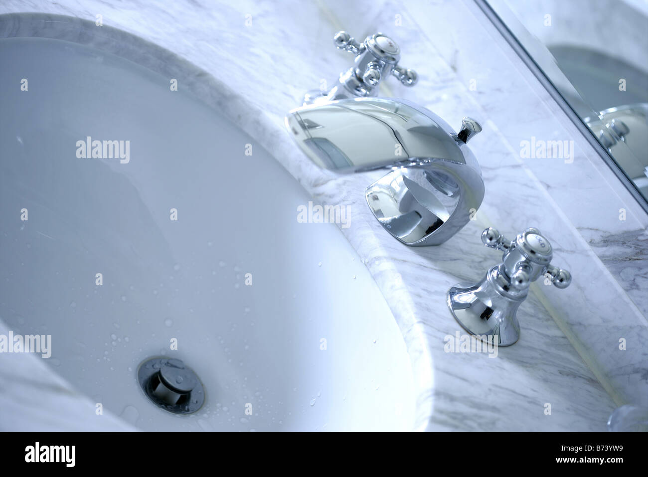 Spa tab basin hi-res stock photography and images - Alamy