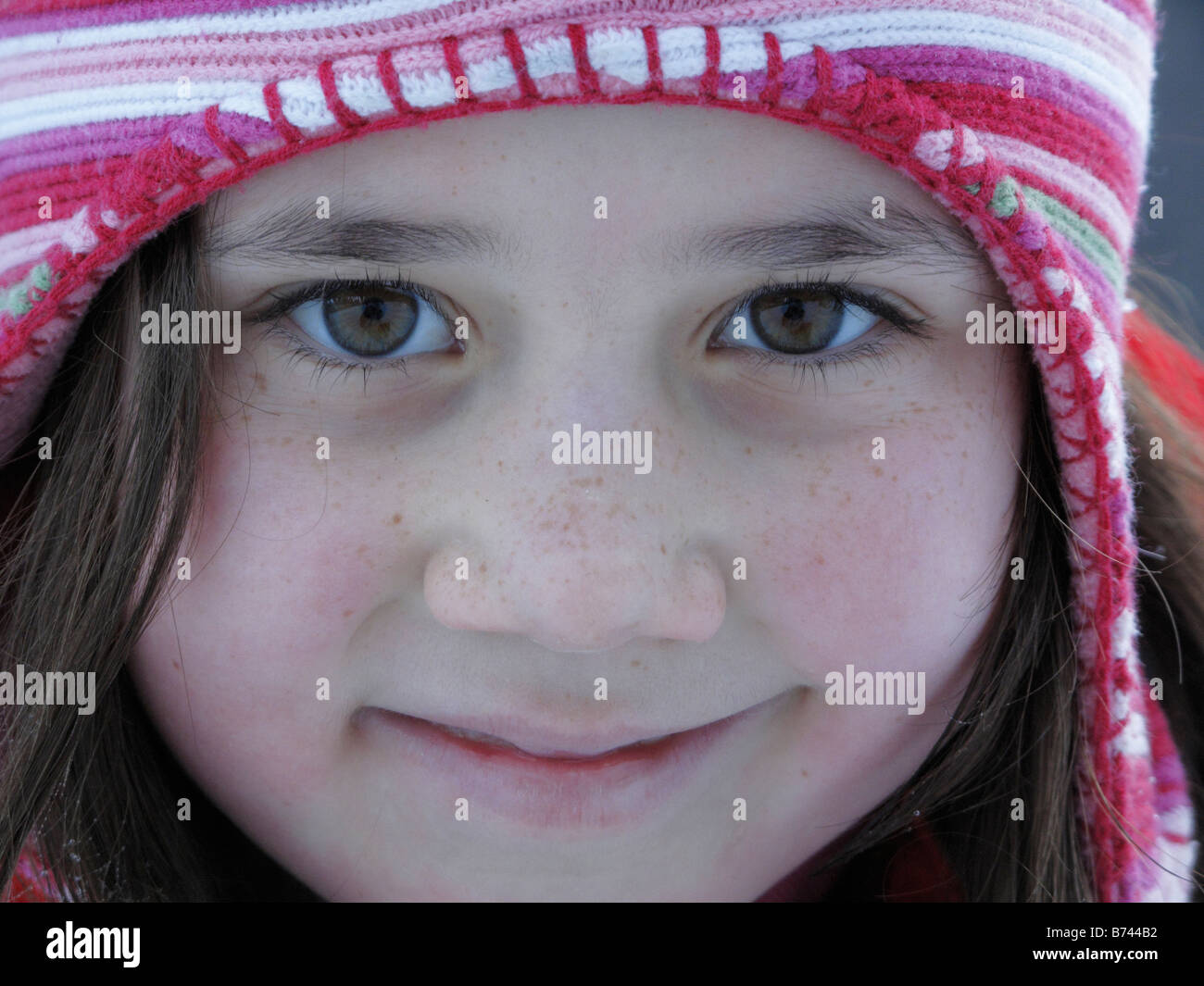 Young girl portrait Stock Photo - Alamy