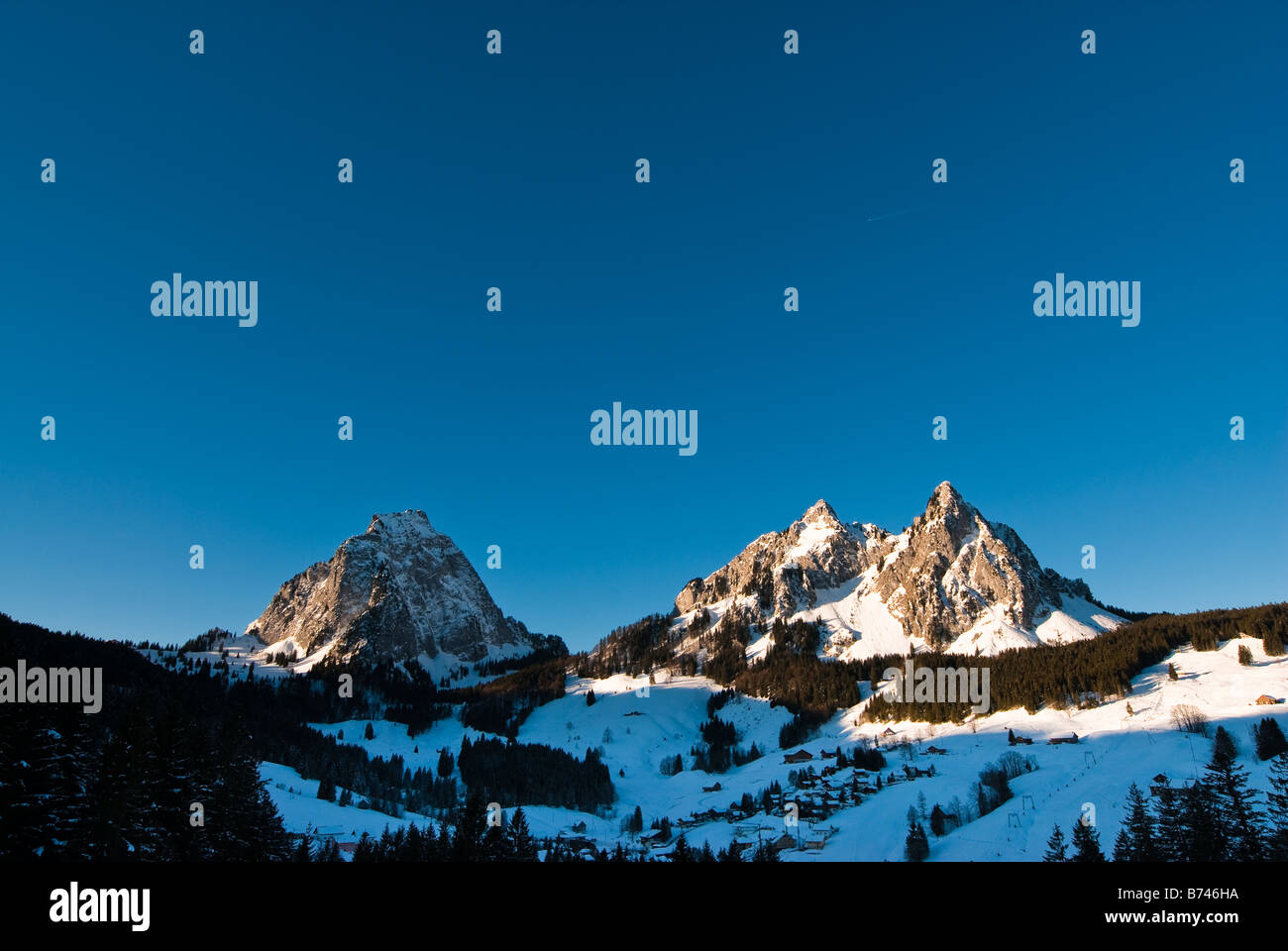 first light at mythen mountain bruni switzerland Stock Photo - Alamy