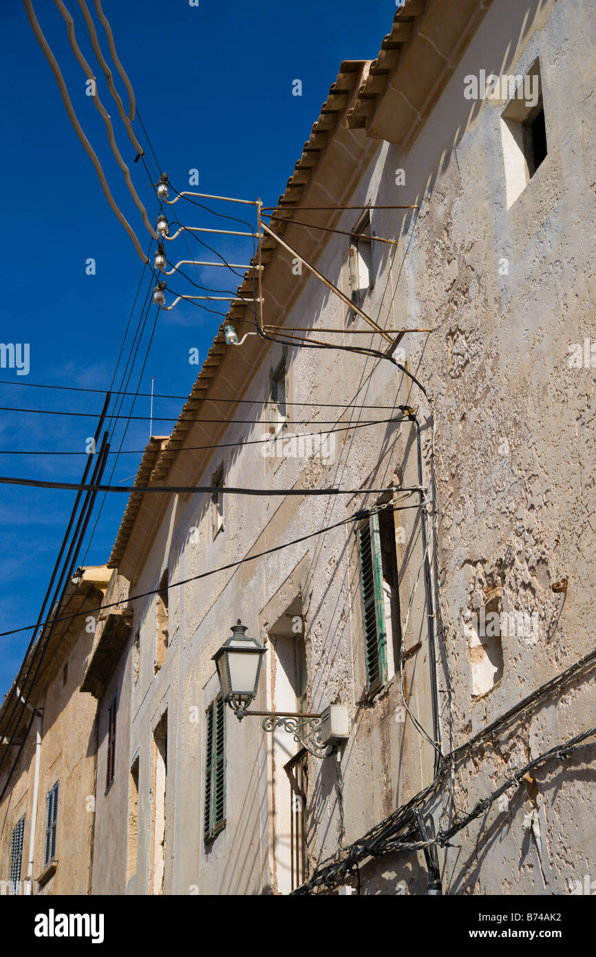 Street wiring hi-res stock photography and images - Alamy