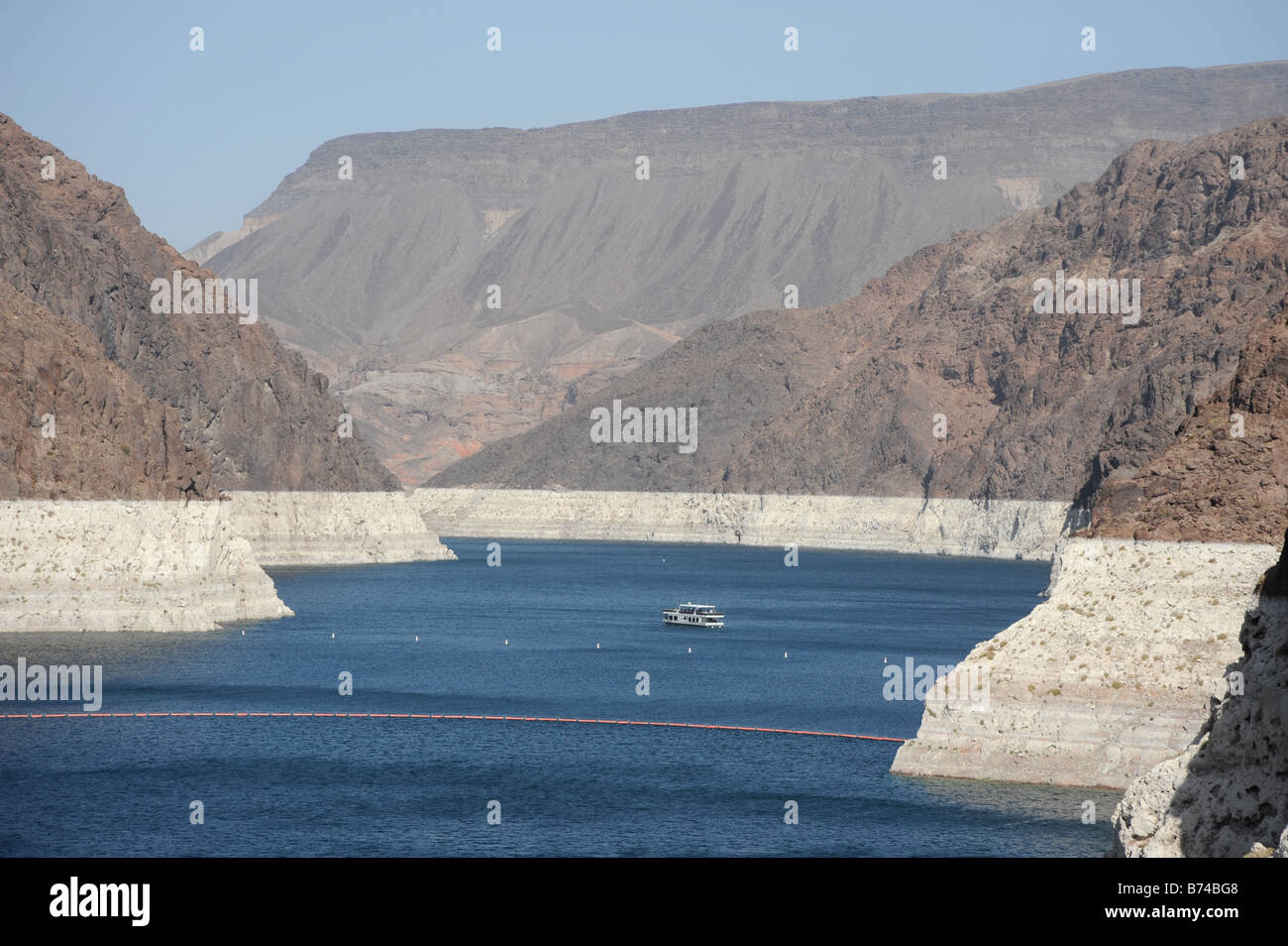 Hoover Dam - Lake mead, showing the high water line Stock Photo - Alamy