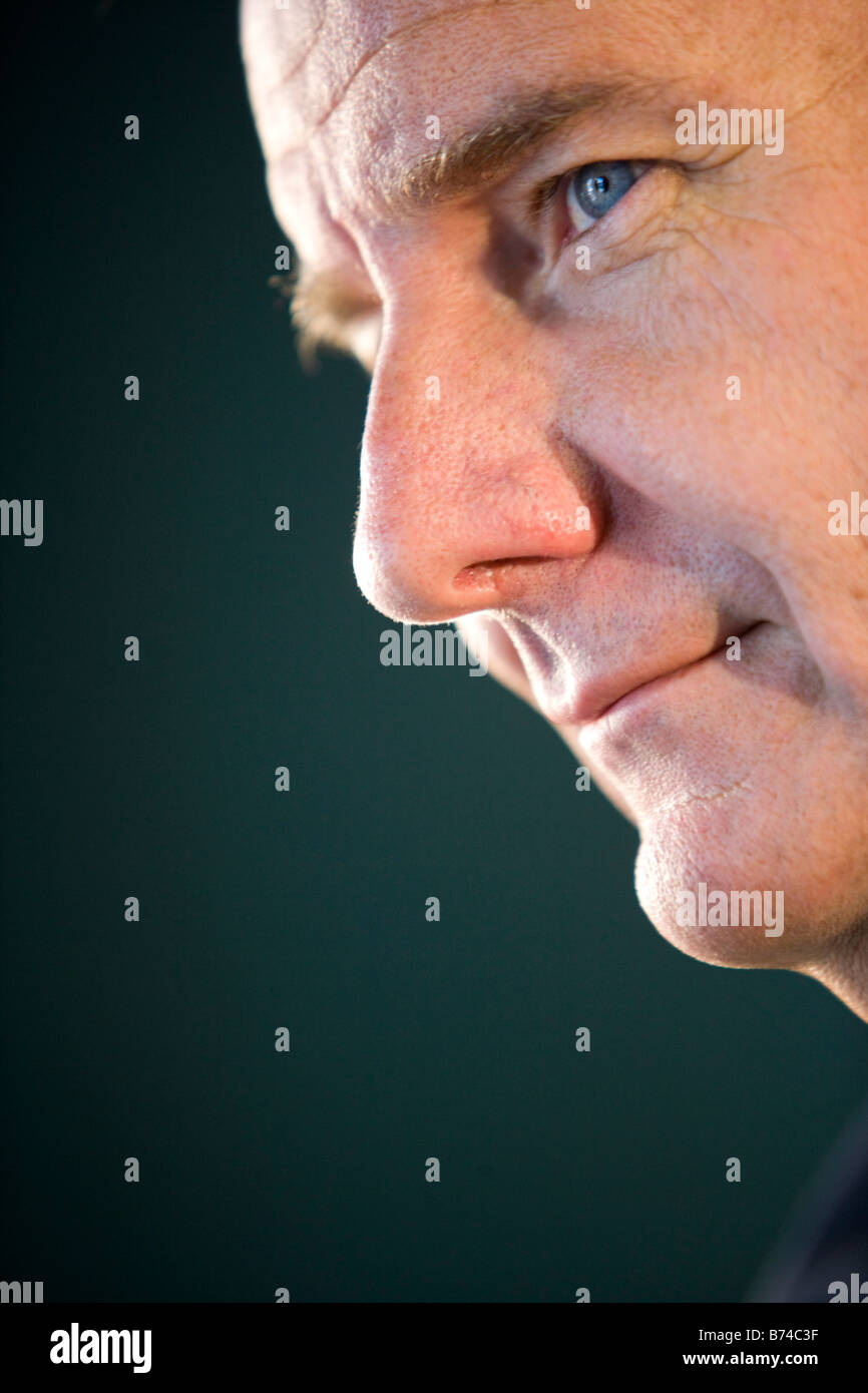 Distinguished man head profile hi-res stock photography and images - Alamy