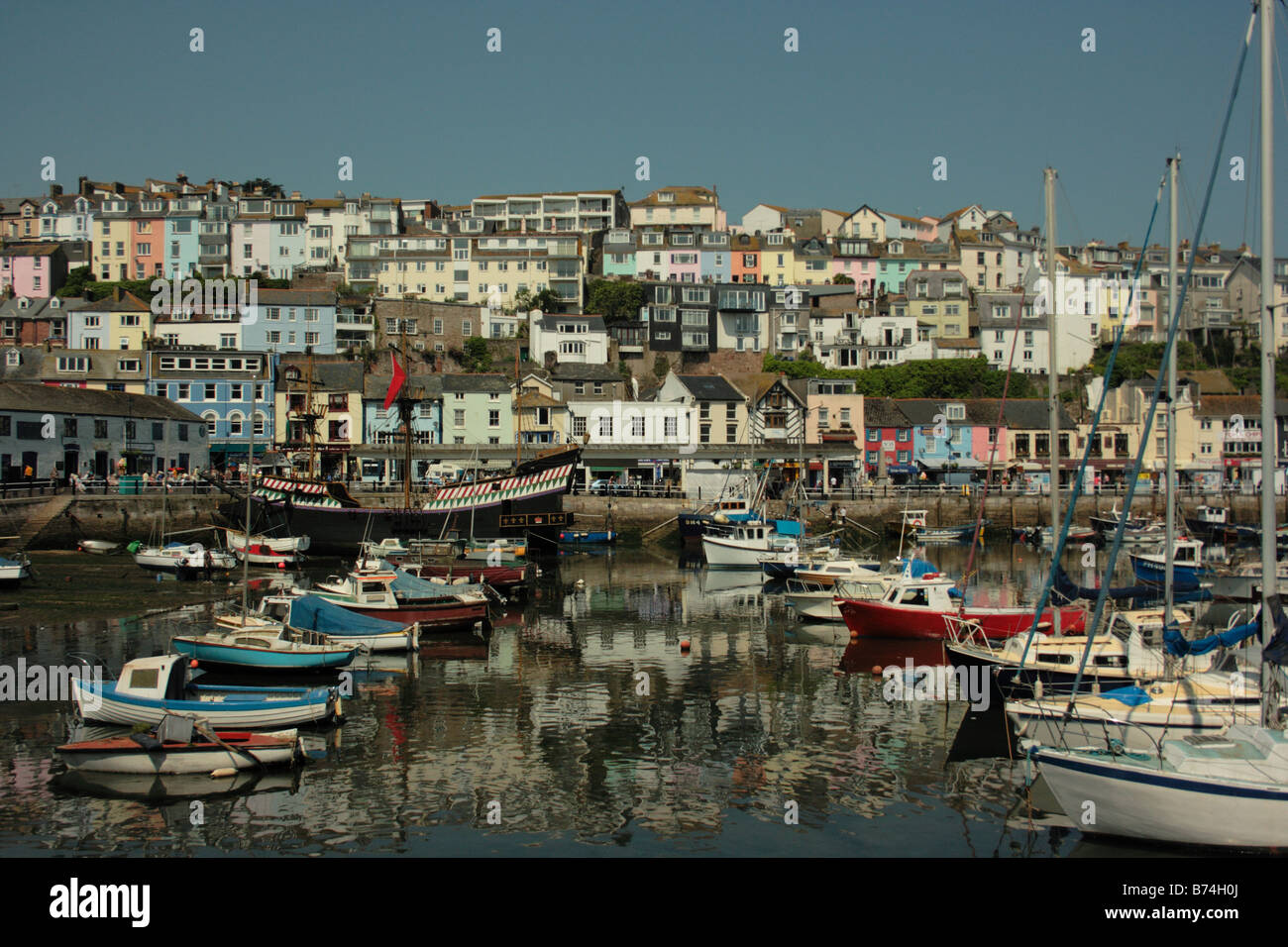 Brixham fish market hi-res stock photography and images - Alamy