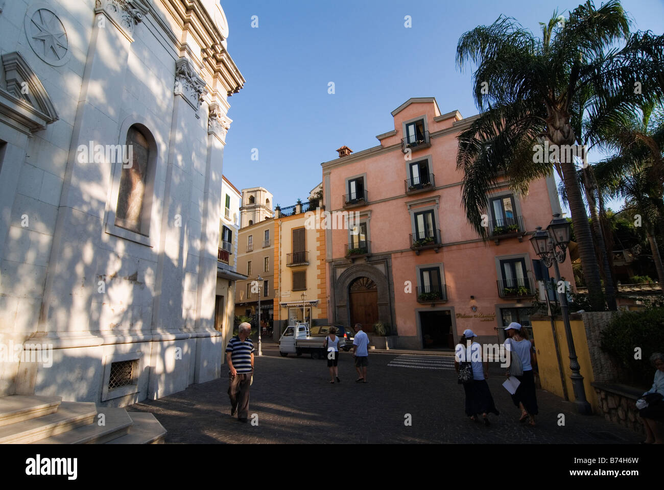 Sorrento square hi-res stock photography and images - Alamy