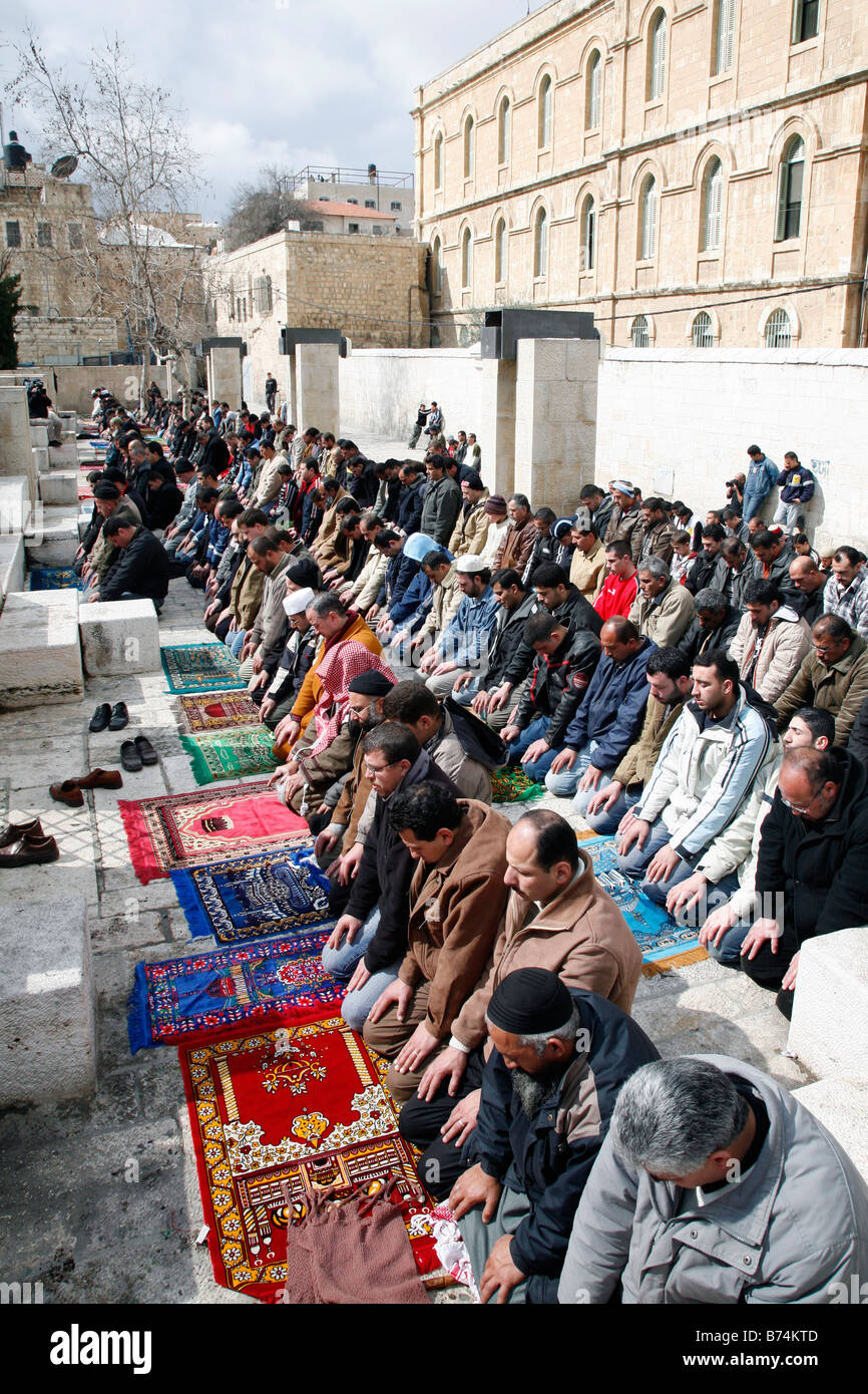 Muslims Praying Outside Mosque High Resolution Stock Photography and ...