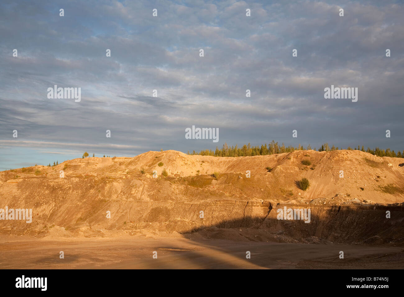 Edge gravel pit on hi-res stock photography and images - Alamy