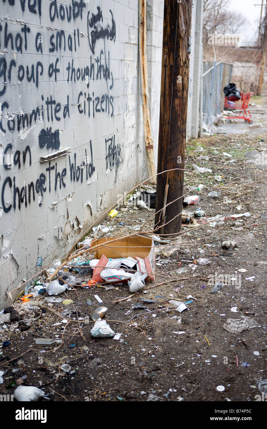 Inner city graffiti Stock Photo - Alamy
