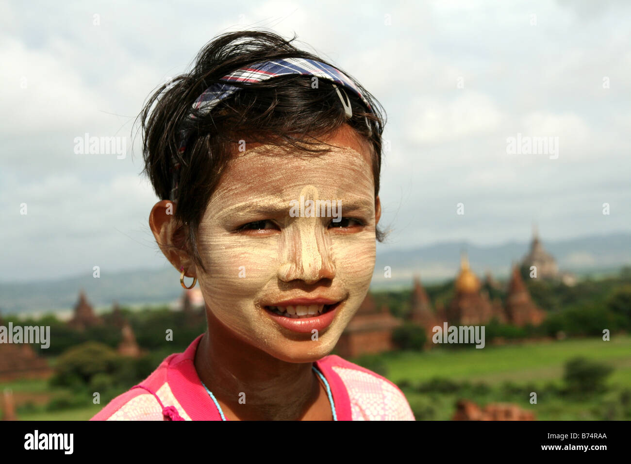 young child pose for portrait in bagan myanmar Stock Photo - Alamy