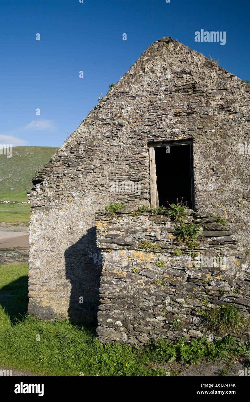 Stone building in Ireland Stock Photo - Alamy