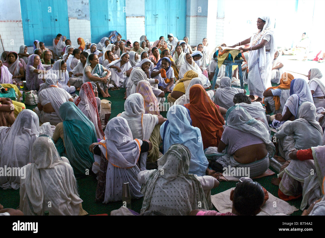 India Vrindavan the Sri Bagwan Bhajan Ashram for Widows Stock Photo - Alamy