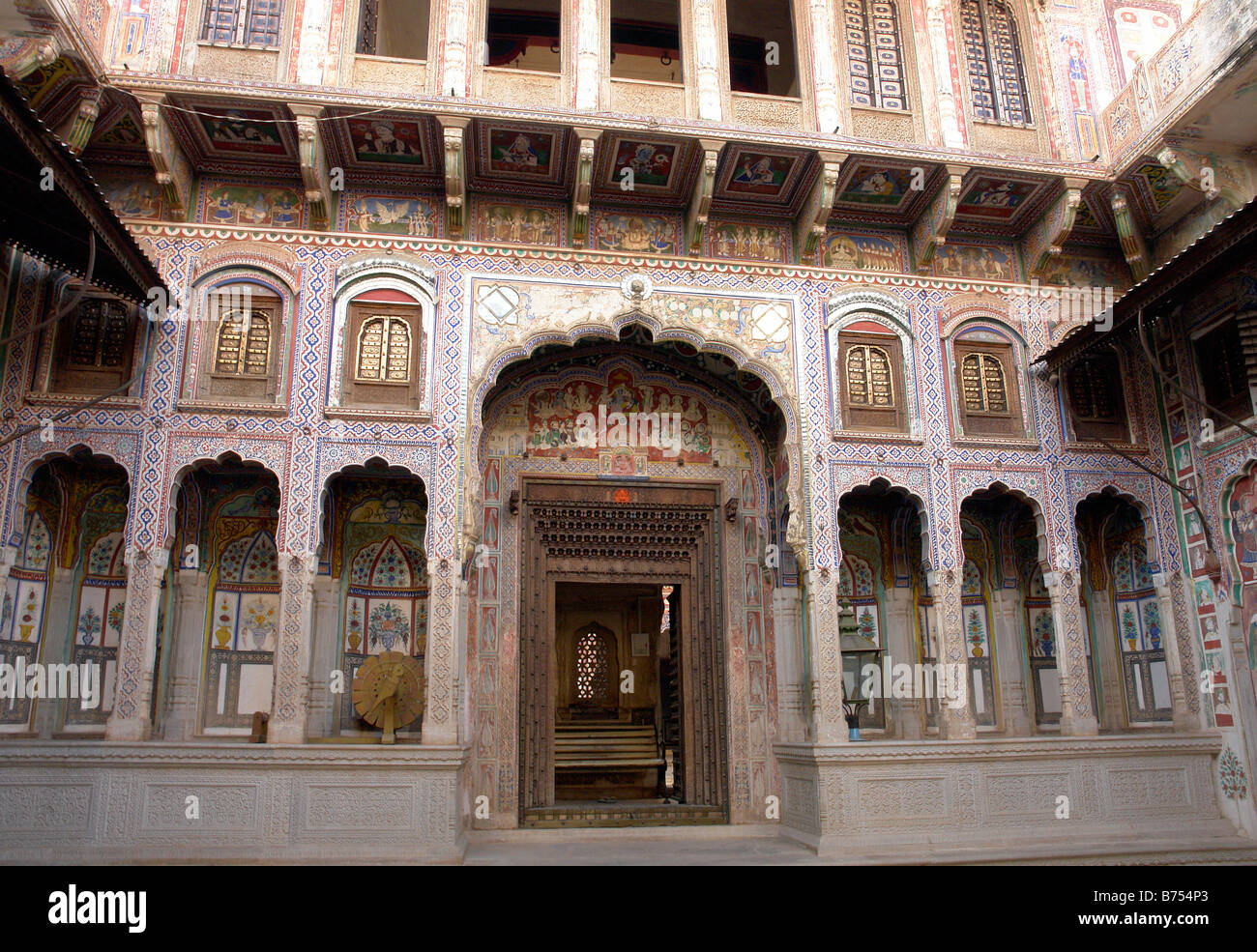 interior courtyard view of old merchants house or haveli in nawalgarh ...