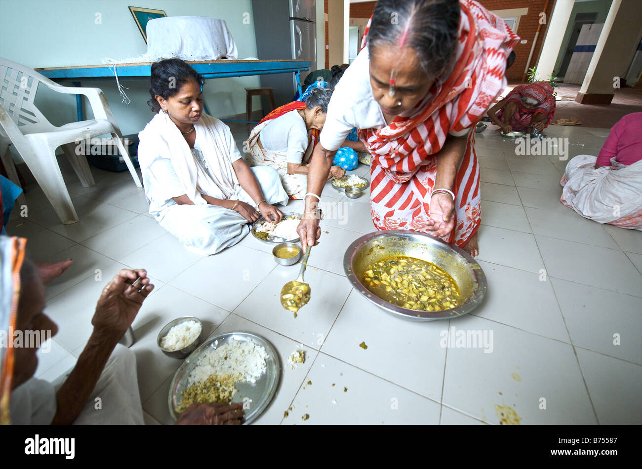 India Vrindavan the Ma Dham ashram for Widows of the Guild of Service ...
