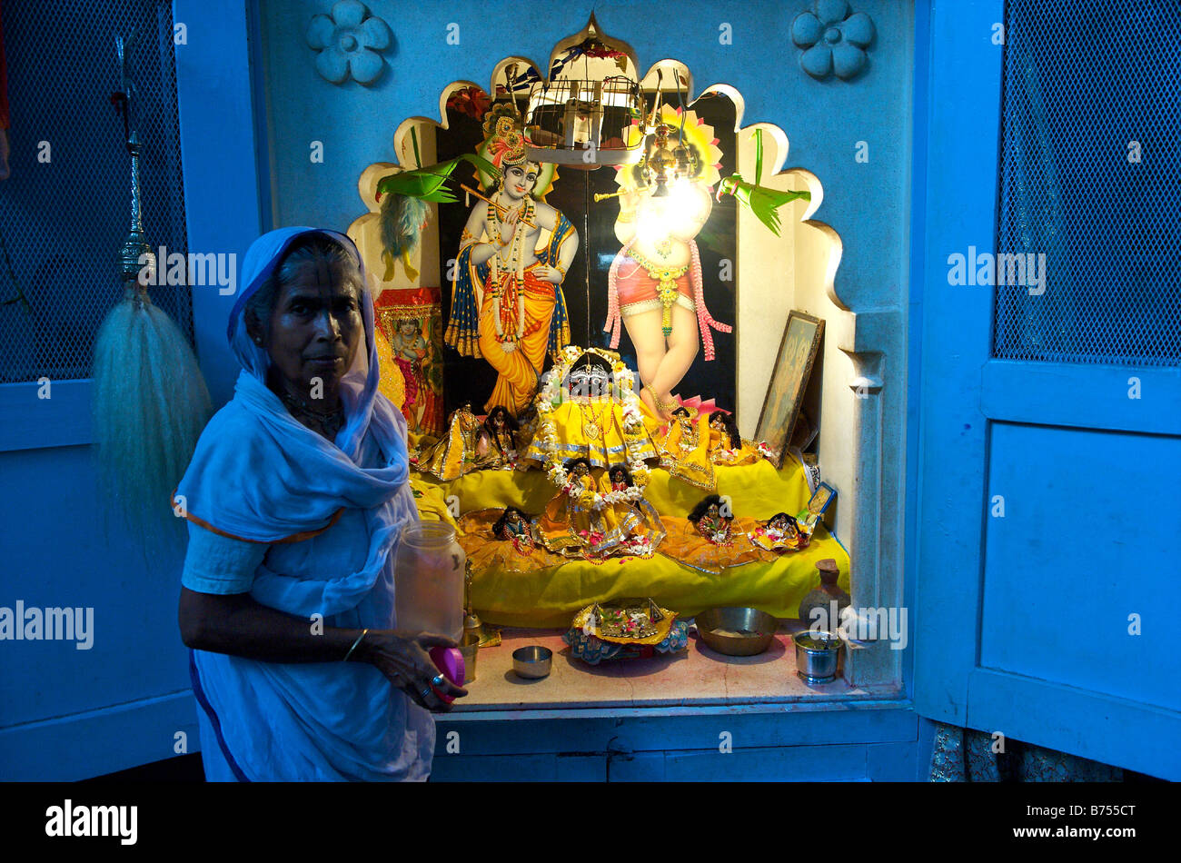 India Vrindavan the Sri Bagwan Bhajan Ashram for Widows Stock Photo - Alamy