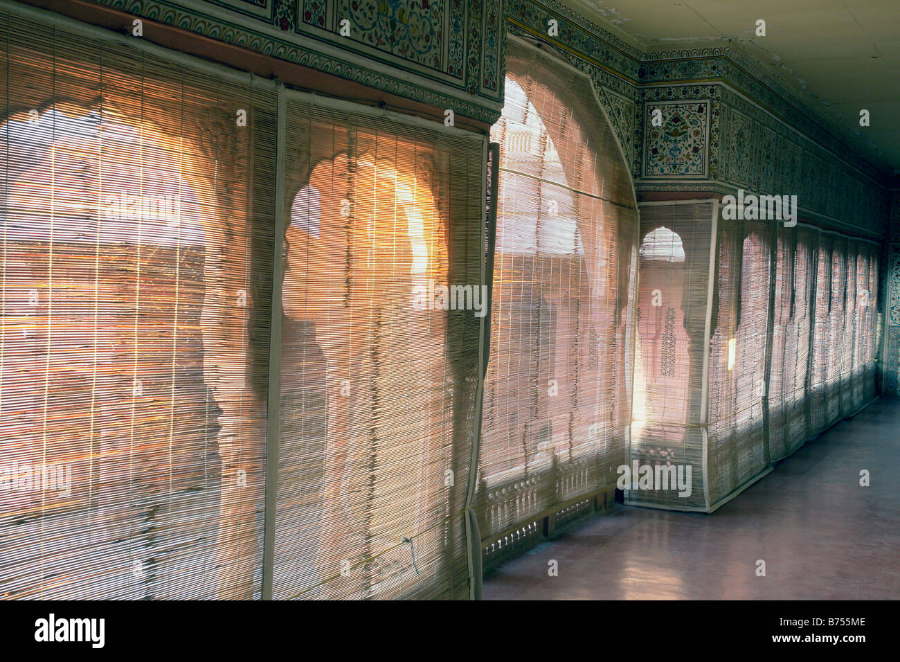 Reed blinds hi-res stock photography and images - Alamy