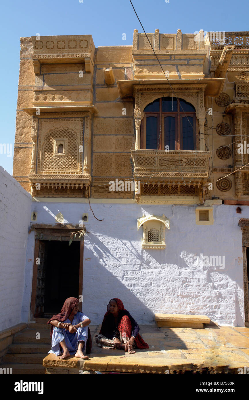 Merchants in india hi-res stock photography and images - Alamy