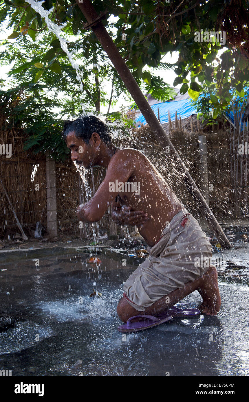 India male man bathe hi-res stock photography and images - Alamy