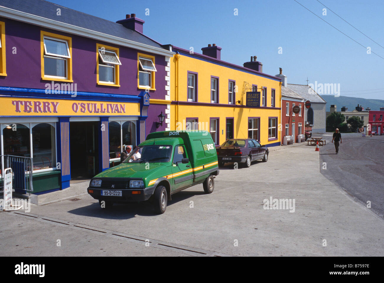 Post van hi-res stock photography and images - Alamy