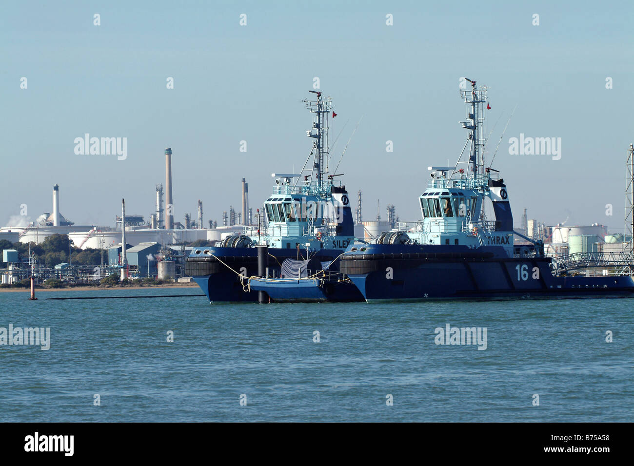 Marine Terminal at ExxonMobil Fawley oil refinery on Southampton Water ...