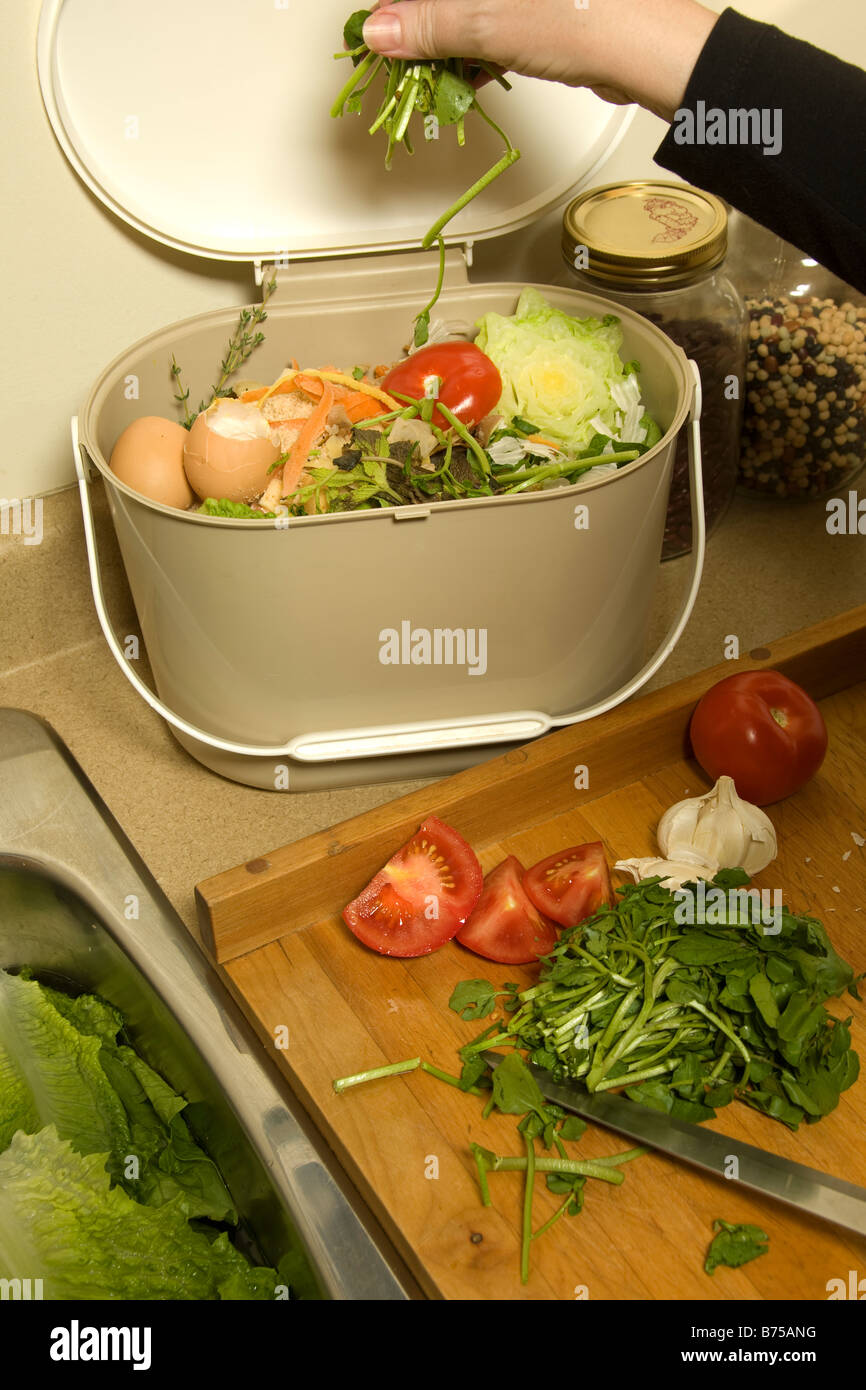 Organic Recycling, kitchen compost pail Stock Photo - Alamy