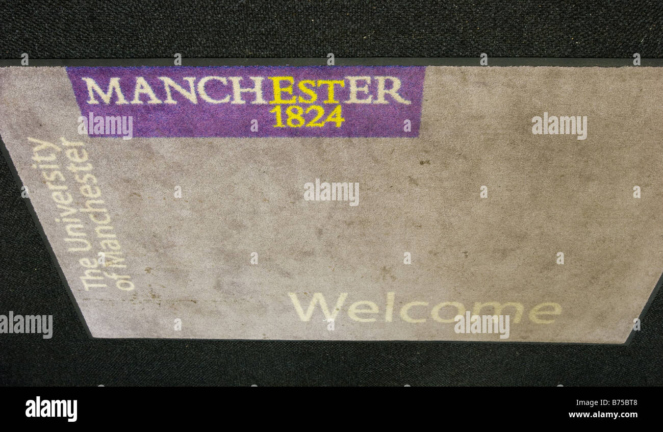 Old school building manchester hi-res stock photography and images - Alamy