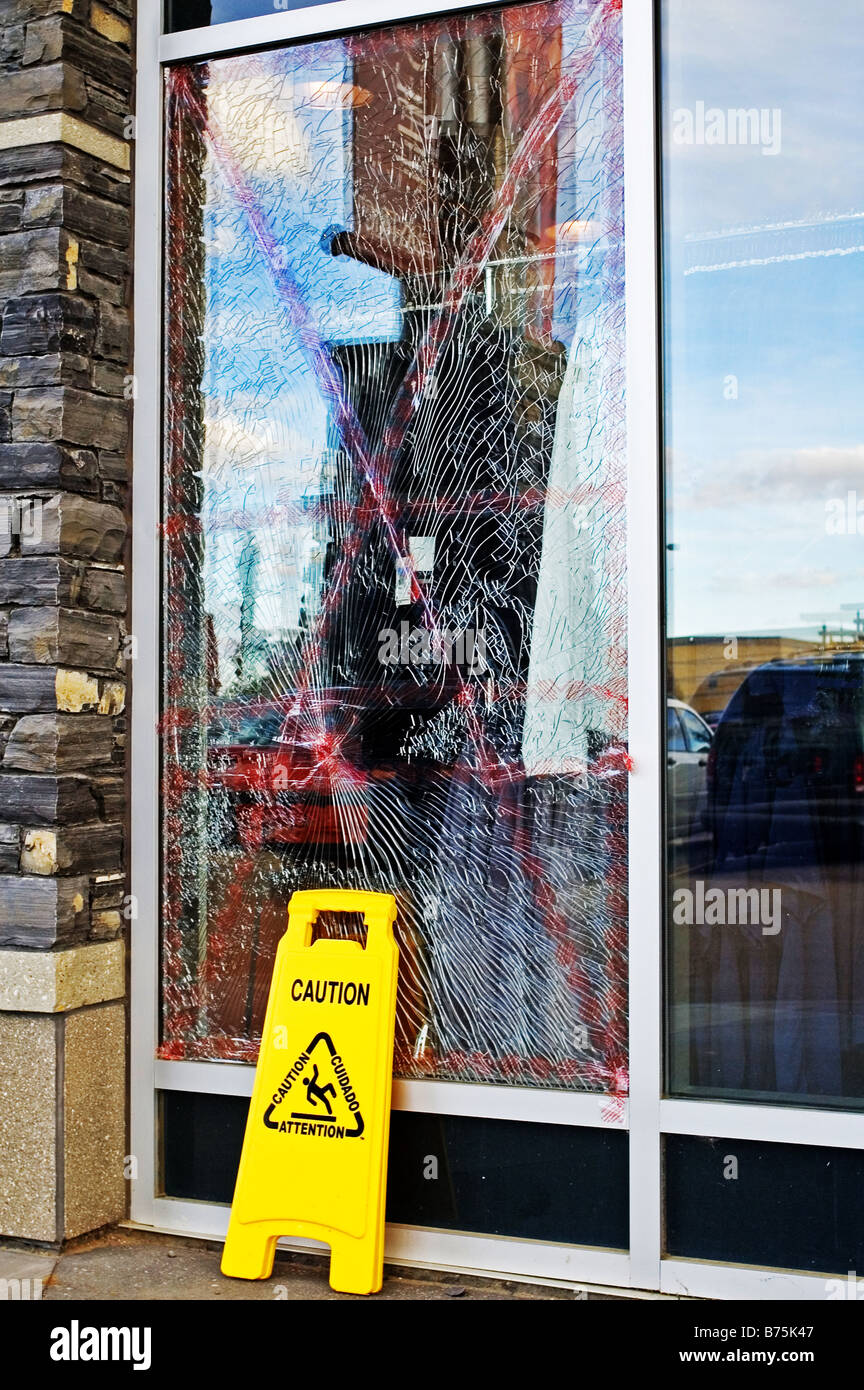 A store window that was broken Stock Photo - Alamy